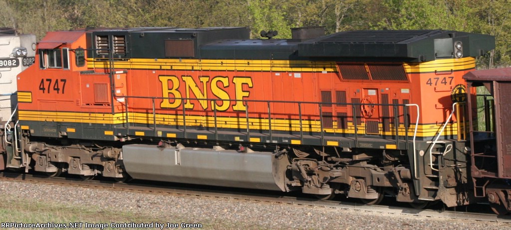 BNSF 4747